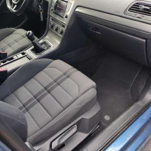 Zils Volkswagen Golf 2013 Viļņa, ar dzinēja tilpumu 1.40 L un nobraukumu 237 tūkst. km par 5300 €, foto 15 vietnē AUTOMOTO.COM.LV