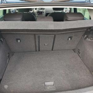 Zils Volkswagen Golf 2013 Viļņa, ar dzinēja tilpumu 1.40 L un nobraukumu 237 tūkst. km par 5300 €, foto 17 vietnē AUTOMOTO.COM.LV