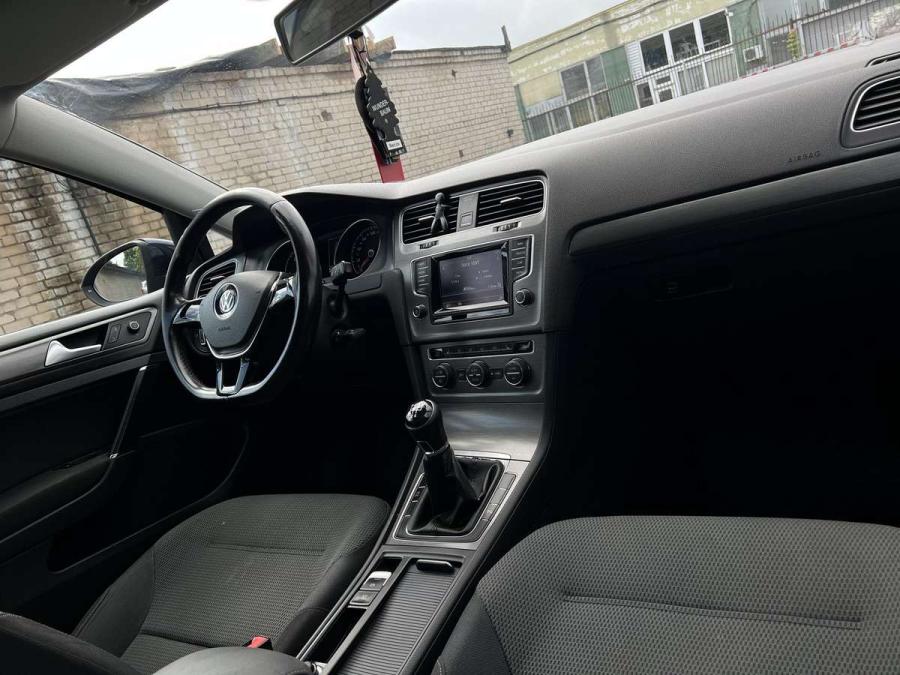 Zils Volkswagen Golf 2013 Viļņa, ar dzinēja tilpumu 1.60 L un nobraukumu 260 tūkst. km par 4950 €, foto 6 vietnē AUTOMOTO.COM.LV