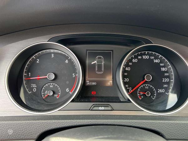 Zils Volkswagen Golf 2013 Viļņa, ar dzinēja tilpumu 1.60 L un nobraukumu 260 tūkst. km par 4950 €, foto 11 vietnē AUTOMOTO.COM.LV
