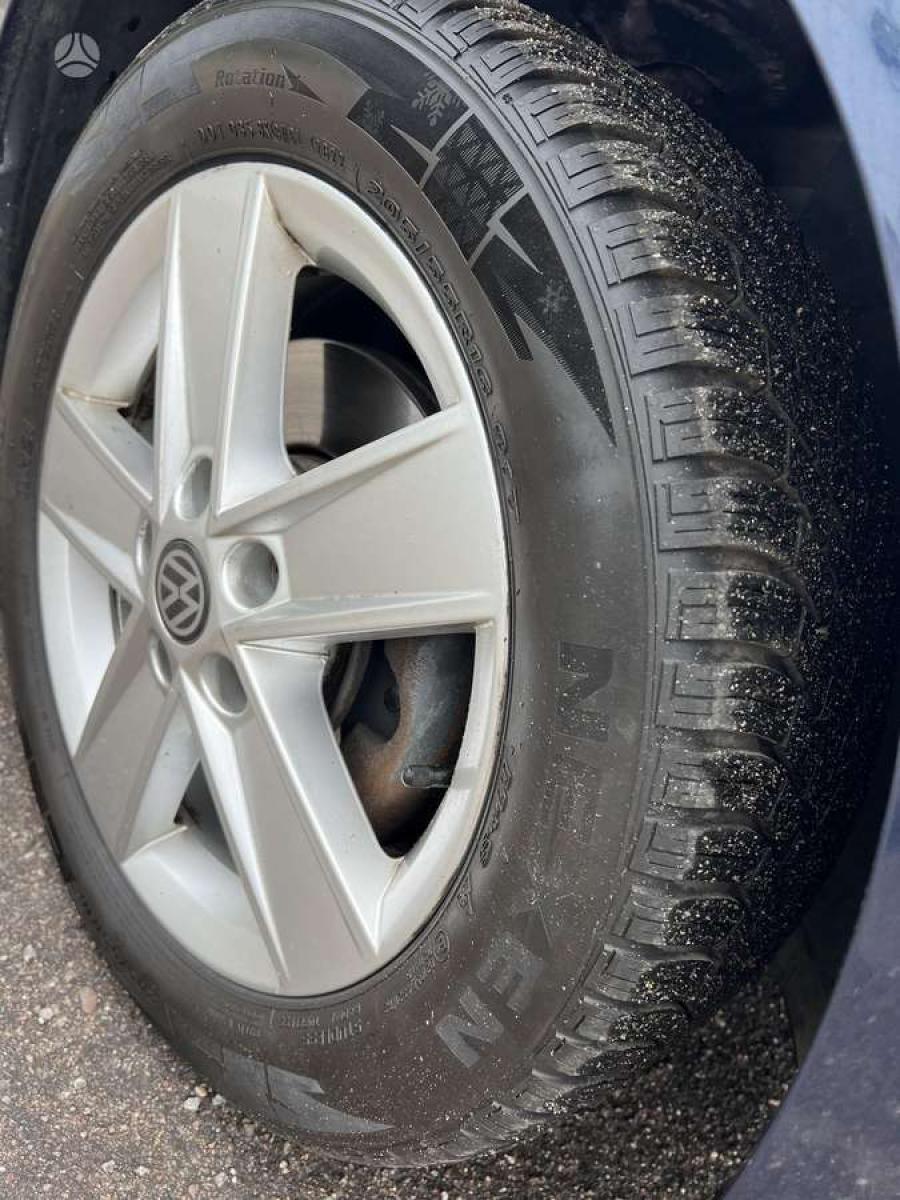 Zils Volkswagen Golf 2013 Viļņa, ar dzinēja tilpumu 1.60 L un nobraukumu 260 tūkst. km par 4950 €, foto 13 vietnē AUTOMOTO.COM.LV