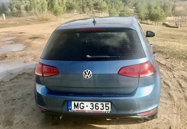 Blue Volkswagen Golf 2014 in Daugavpils, with an engine capacity of 2.00 L and mileage of 0 thousand km for 7200 €, photo 4 on AUTOMOTO.COM.LV