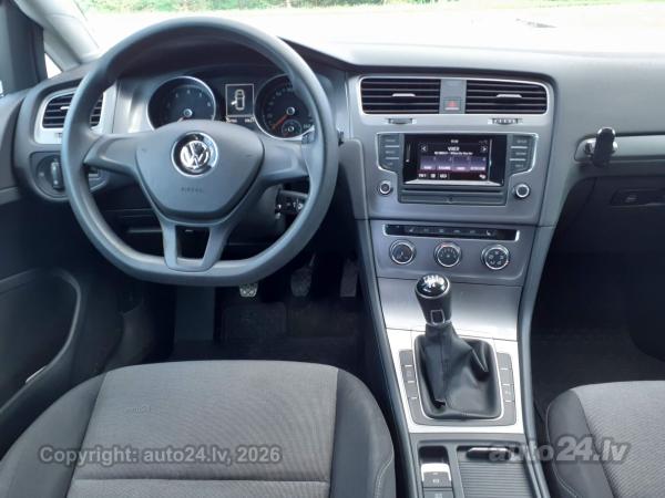 Blue Volkswagen Golf 2014 in Rakvere, with an engine capacity of 1.20 L and mileage of 207 thousand km for 4600 €, photo 7 on AUTOMOTO.COM.LV