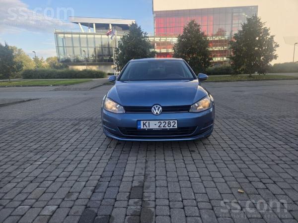 Blue Volkswagen Golf 2014 in Rezekne, with an engine capacity of 1.60 L and mileage of 125 thousand km for 6200 €, photo 3 on AUTOMOTO.COM.LV