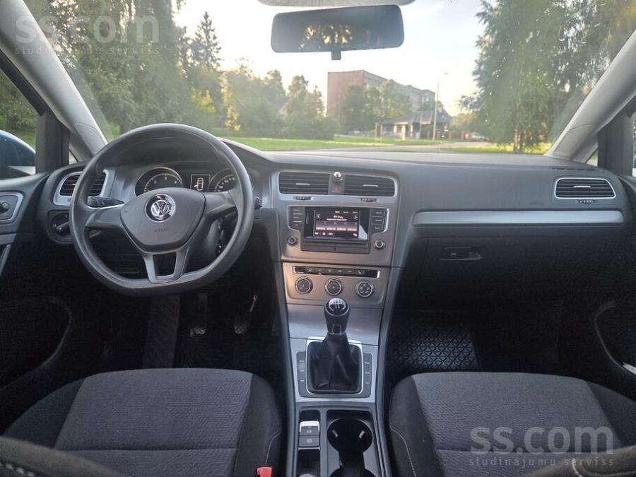 Blue Volkswagen Golf 2014 in Rezekne, with an engine capacity of 1.60 L and mileage of 125 thousand km for 6200 €, photo 10 on AUTOMOTO.COM.LV