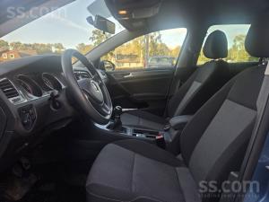 Blue Volkswagen Golf 2014 in Rezekne, with an engine capacity of 1.60 L and mileage of 125 thousand km for 6200 €, photo 11 on AUTOMOTO.COM.LV