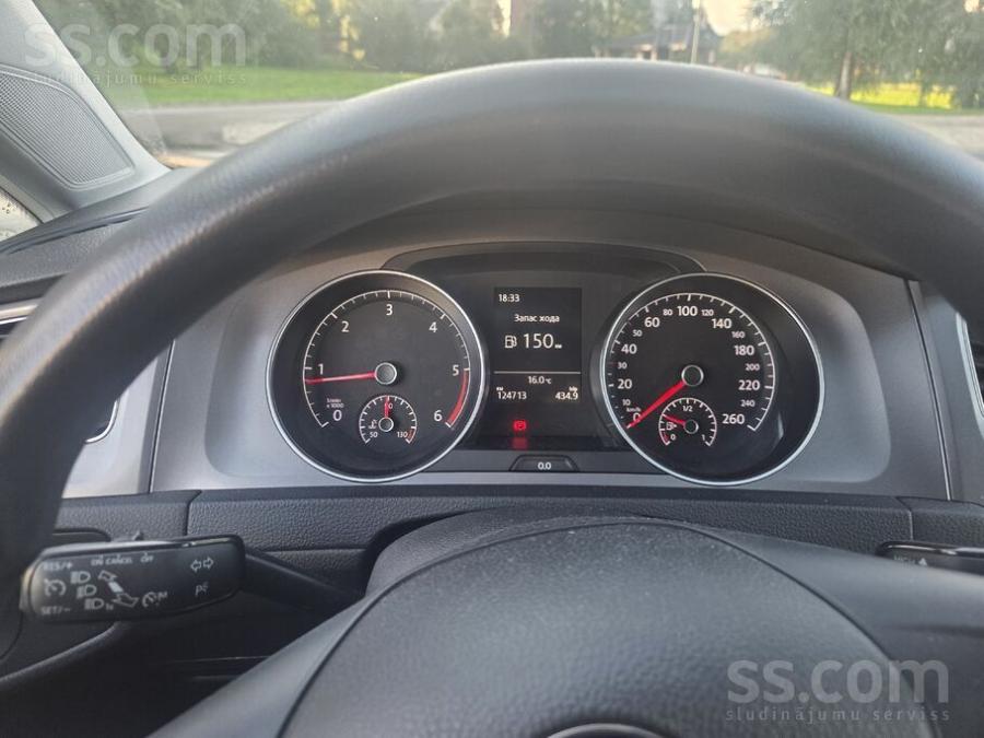 Blue Volkswagen Golf 2014 in Rezekne, with an engine capacity of 1.60 L and mileage of 125 thousand km for 6200 €, photo 12 on AUTOMOTO.COM.LV