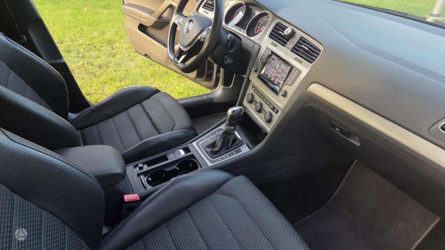 Zils Volkswagen Golf 2014 Telšiai, ar dzinēja tilpumu 1.60 L un nobraukumu 237 tūkst. km par 6700 €, foto 10 vietnē AUTOMOTO.COM.LV