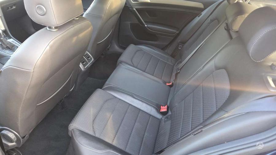 Zils Volkswagen Golf 2014 Telšiai, ar dzinēja tilpumu 1.60 L un nobraukumu 237 tūkst. km par 6700 €, foto 13 vietnē AUTOMOTO.COM.LV