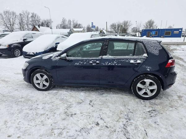 Blue Volkswagen Golf 2015 in Marijampole, with an engine capacity of 1.97 L and mileage of 234 thousand km for 7200 €, photo 5 on AUTOMOTO.COM.LV