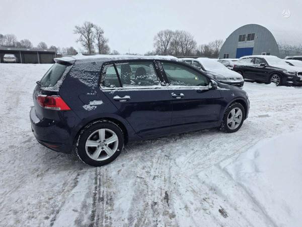 Blue Volkswagen Golf 2015 in Marijampole, with an engine capacity of 1.97 L and mileage of 234 thousand km for 7200 €, photo 9 on AUTOMOTO.COM.LV