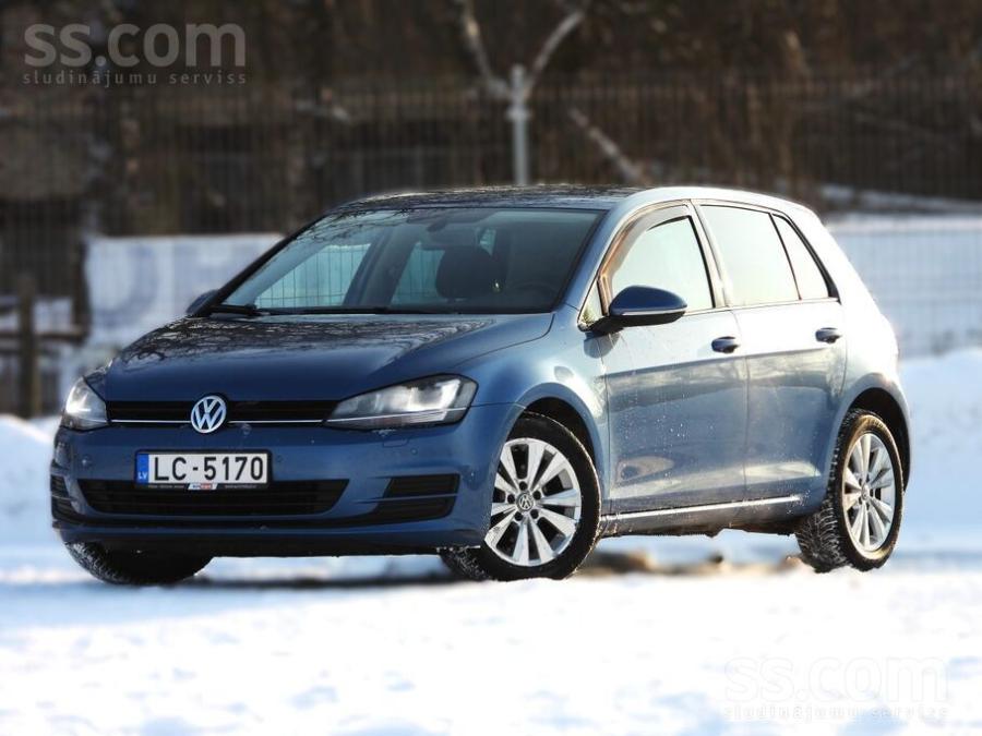 Blue Volkswagen Golf 2015 in Riga, with an engine capacity of 1.60 L and mileage of 370 thousand km for 6490 €, photo 1 on AUTOMOTO.COM.LV