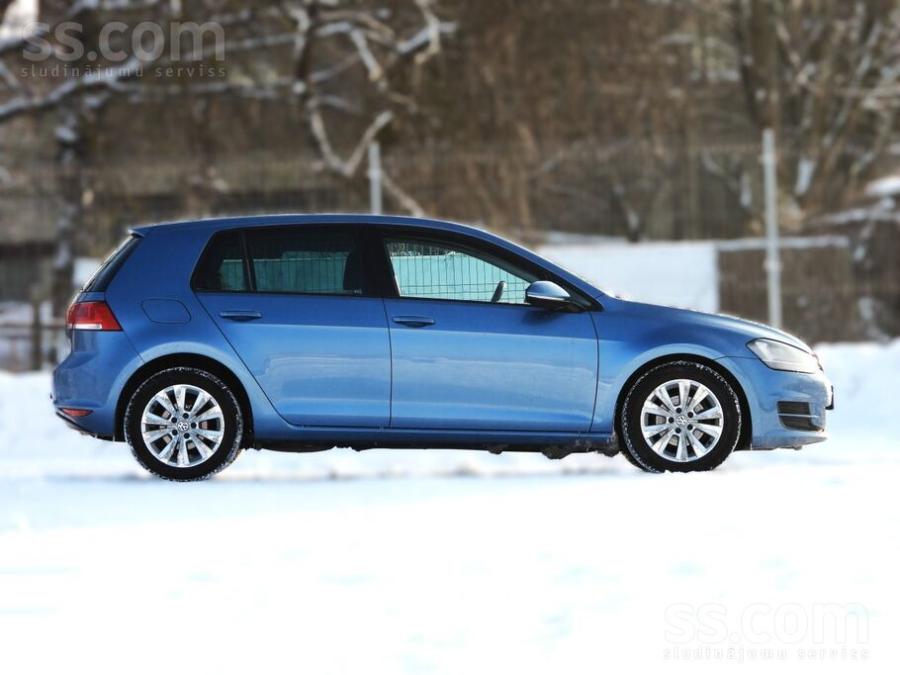 Blue Volkswagen Golf 2015 in Riga, with an engine capacity of 1.60 L and mileage of 370 thousand km for 6490 €, photo 5 on AUTOMOTO.COM.LV