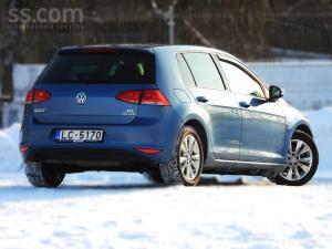 Blue Volkswagen Golf 2015 in Riga, with an engine capacity of 1.60 L and mileage of 370 thousand km for 6490 €, photo 7 on AUTOMOTO.COM.LV