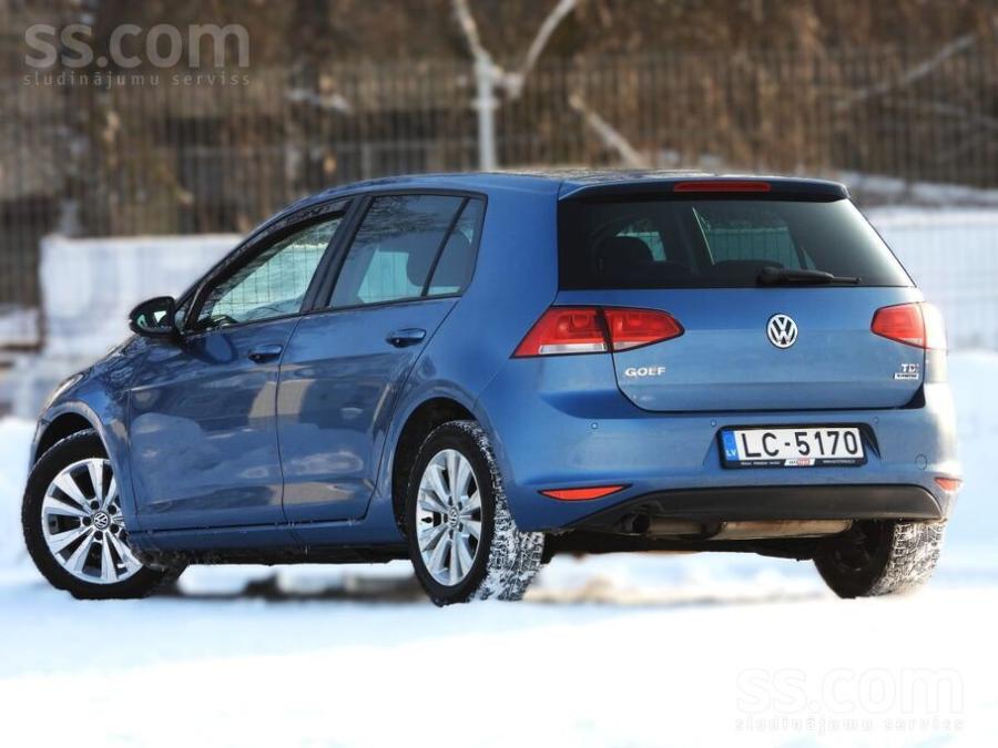 Blue Volkswagen Golf 2015 in Riga, with an engine capacity of 1.60 L and mileage of 370 thousand km for 6490 €, photo 8 on AUTOMOTO.COM.LV
