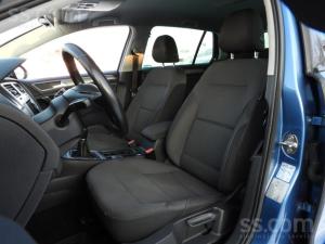 Blue Volkswagen Golf 2015 in Riga, with an engine capacity of 1.60 L and mileage of 370 thousand km for 6490 €, photo 9 on AUTOMOTO.COM.LV