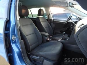 Blue Volkswagen Golf 2015 in Riga, with an engine capacity of 1.60 L and mileage of 370 thousand km for 6490 €, photo 12 on AUTOMOTO.COM.LV