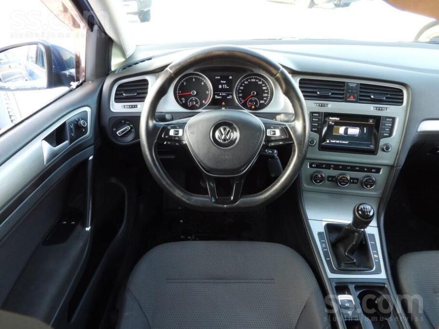 Blue Volkswagen Golf 2015 in Riga, with an engine capacity of 1.60 L and mileage of 370 thousand km for 6490 €, photo 15 on AUTOMOTO.COM.LV
