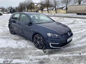 Zils Volkswagen Golf 2015 Trakai, ar dzinēja tilpumu 1.40 L un nobraukumu 206 tūkst. km par 9600 €, foto 3 vietnē AUTOMOTO.COM.LV