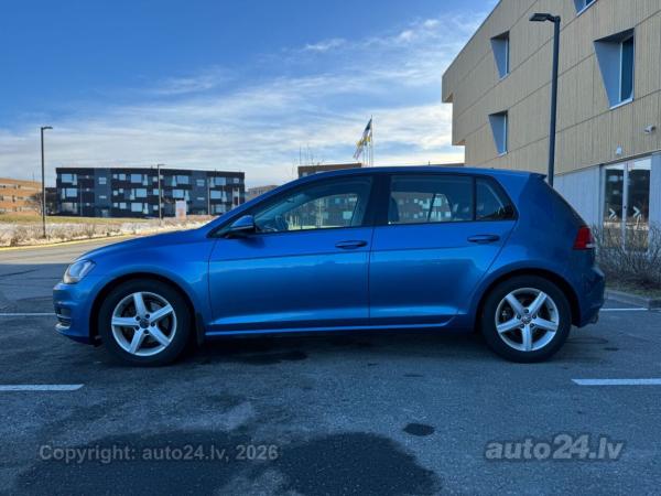 Blue Volkswagen Golf 2015 in Tallinn, with an engine capacity of 1.40 L and mileage of 227 thousand km for 8900 €, photo 4 on AUTOMOTO.COM.LV