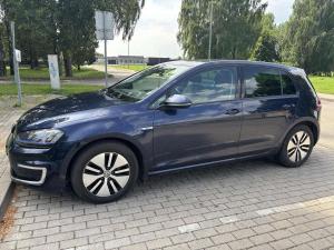 Zils Volkswagen Golf 2015 Tauragė, ar dzinēja tilpumu 0.00 L un nobraukumu 90 tūkst. km par 7260 €, foto  vietnē AUTOMOTO.COM.LV