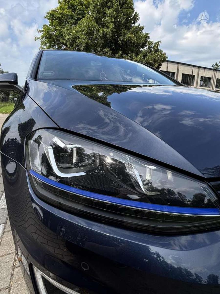 Zils Volkswagen Golf 2015 Tauragė, ar dzinēja tilpumu 0.00 L un nobraukumu 90 tūkst. km par 7260 €, foto 4 vietnē AUTOMOTO.COM.LV