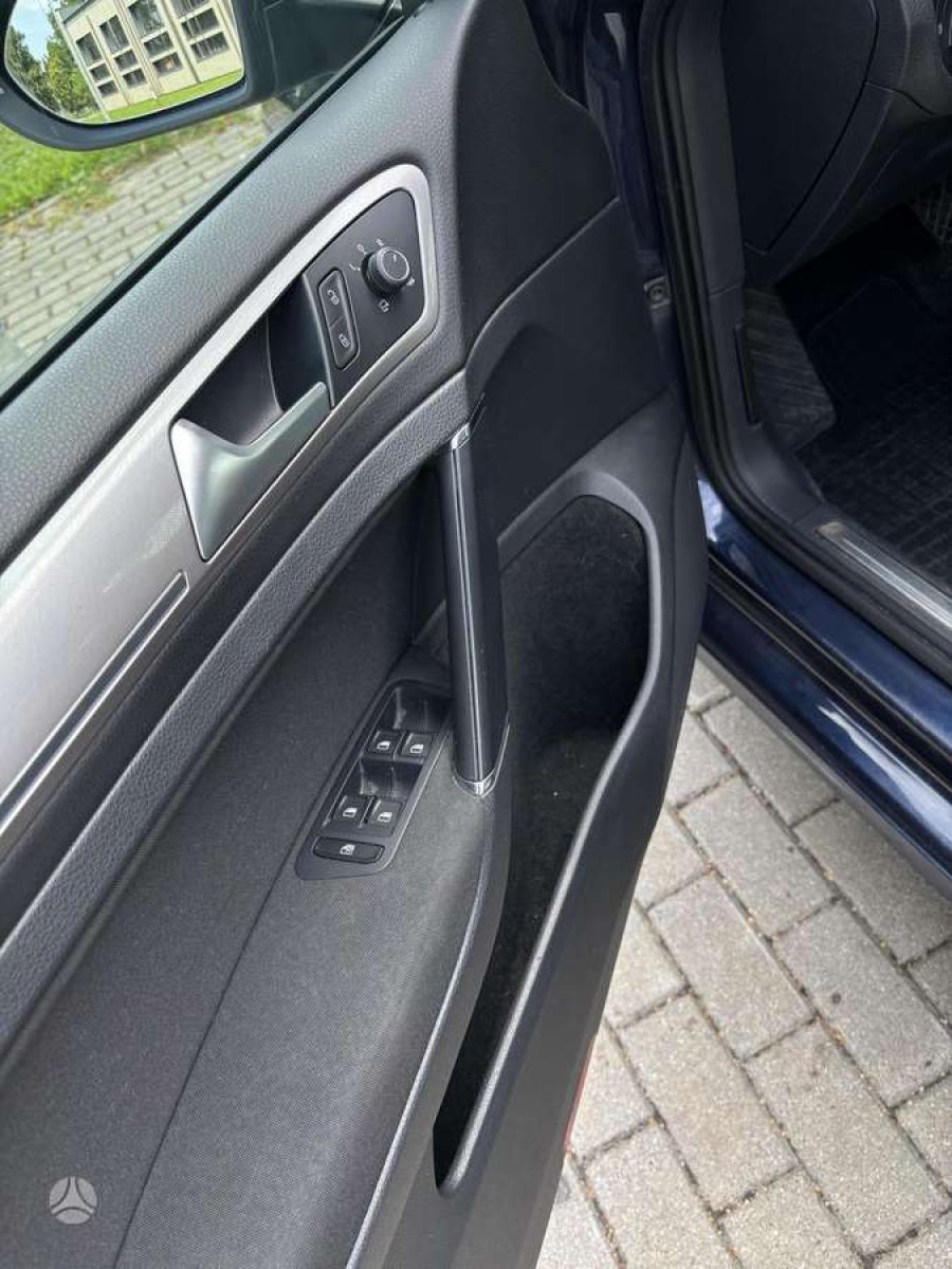 Zils Volkswagen Golf 2015 Tauragė, ar dzinēja tilpumu 0.00 L un nobraukumu 90 tūkst. km par 7260 €, foto 16 vietnē AUTOMOTO.COM.LV