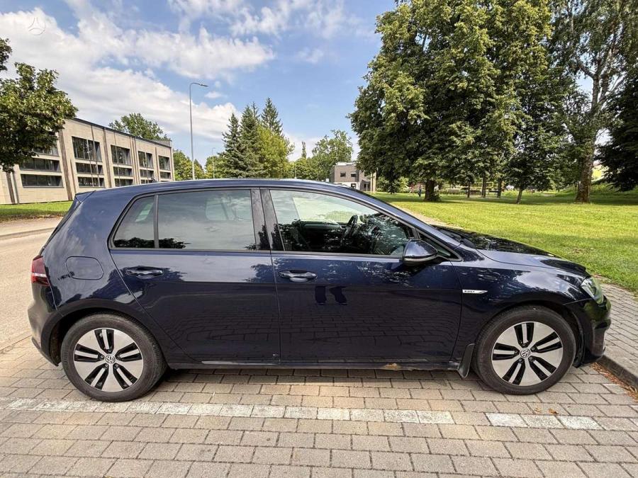 Zils Volkswagen Golf 2015 Tauragė, ar dzinēja tilpumu 0.00 L un nobraukumu 90 tūkst. km par 7260 €, foto 18 vietnē AUTOMOTO.COM.LV
