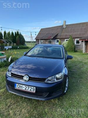 Blue Volkswagen Golf 2015 in Daugavpils, with an engine capacity of 1.60 L and mileage of 314 thousand km for 8900 €, photo  on AUTOMOTO.COM.LV