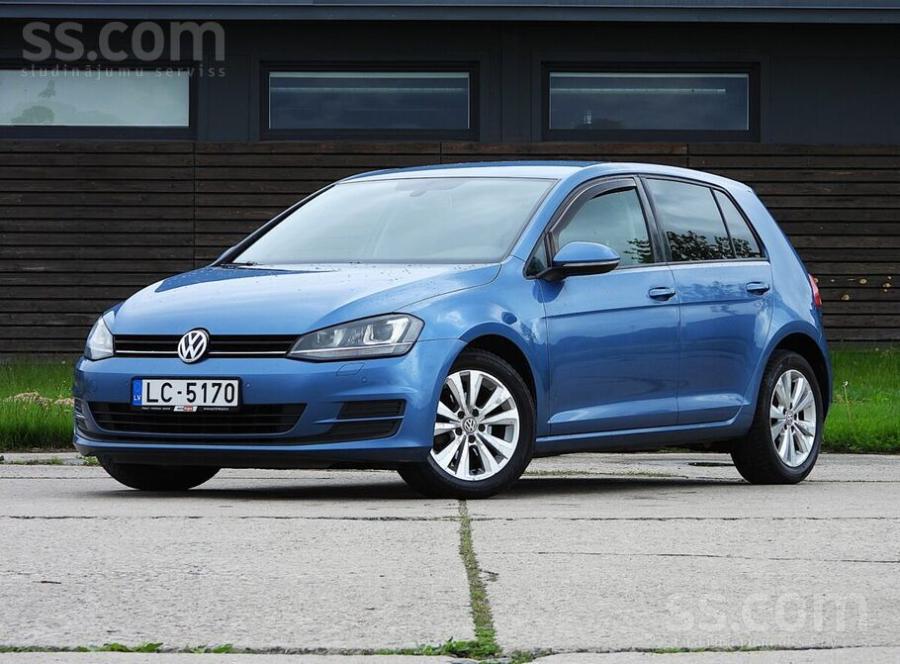 Blue Volkswagen Golf 2015 in Riga, with an engine capacity of 1.60 L and mileage of 370 thousand km for 6490 €, photo 1 on AUTOMOTO.COM.LV