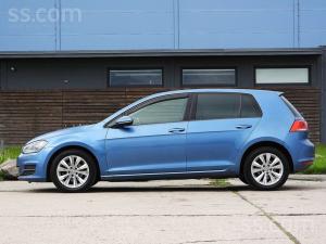 Blue Volkswagen Golf 2015 in Riga, with an engine capacity of 1.60 L and mileage of 370 thousand km for 6490 €, photo 5 on AUTOMOTO.COM.LV