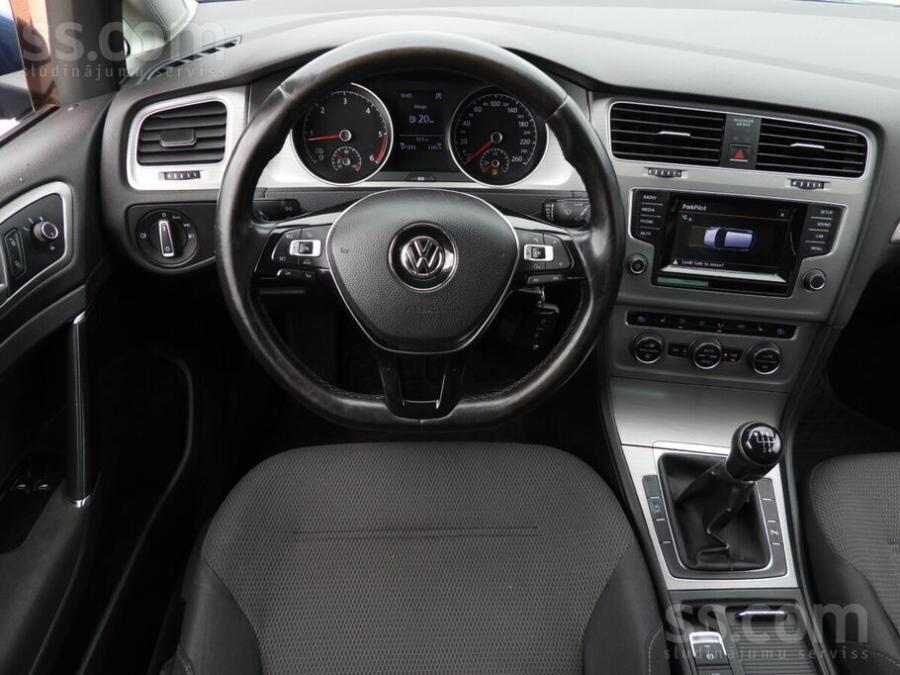 Blue Volkswagen Golf 2015 in Riga, with an engine capacity of 1.60 L and mileage of 370 thousand km for 6490 €, photo 12 on AUTOMOTO.COM.LV