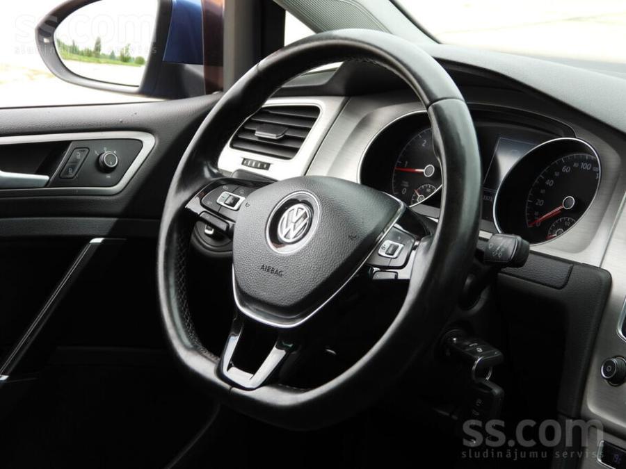 Blue Volkswagen Golf 2015 in Riga, with an engine capacity of 1.60 L and mileage of 370 thousand km for 6490 €, photo 13 on AUTOMOTO.COM.LV