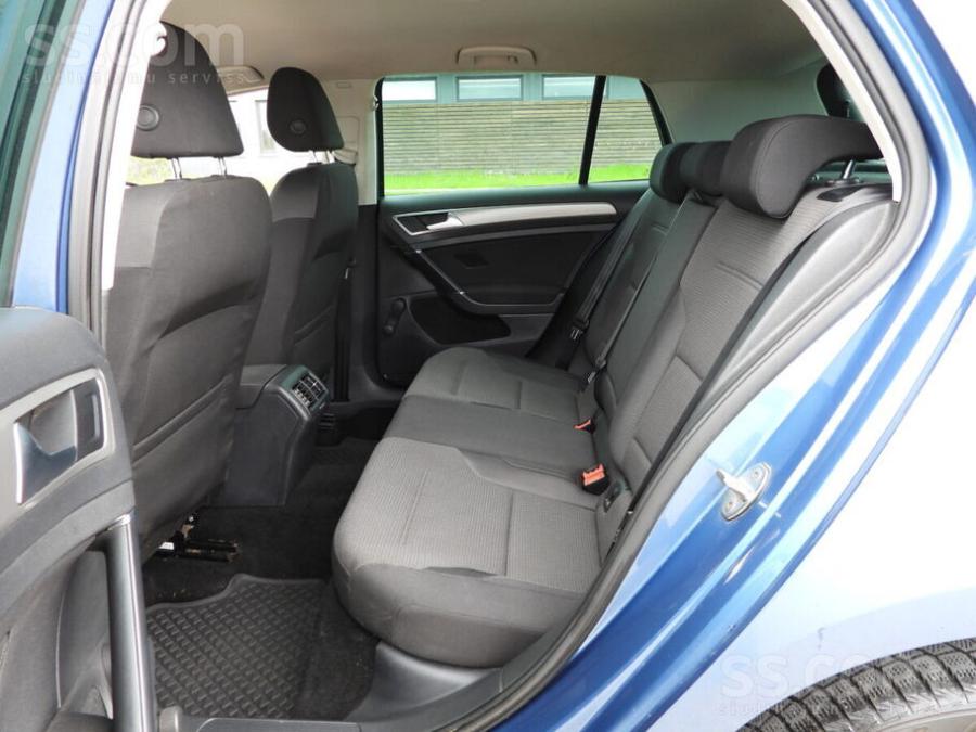 Blue Volkswagen Golf 2015 in Riga, with an engine capacity of 1.60 L and mileage of 370 thousand km for 6490 €, photo 16 on AUTOMOTO.COM.LV