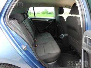 Blue Volkswagen Golf 2015 in Riga, with an engine capacity of 1.60 L and mileage of 370 thousand km for 6490 €, photo 17 on AUTOMOTO.COM.LV