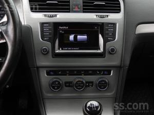 Blue Volkswagen Golf 2015 in Riga, with an engine capacity of 1.60 L and mileage of 370 thousand km for 6490 €, photo 18 on AUTOMOTO.COM.LV