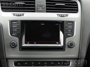 Blue Volkswagen Golf 2015 in Riga, with an engine capacity of 1.60 L and mileage of 370 thousand km for 6490 €, photo 20 on AUTOMOTO.COM.LV