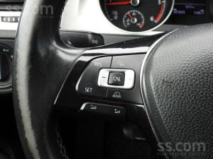 Blue Volkswagen Golf 2015 in Riga, with an engine capacity of 1.60 L and mileage of 370 thousand km for 6490 €, photo 24 on AUTOMOTO.COM.LV