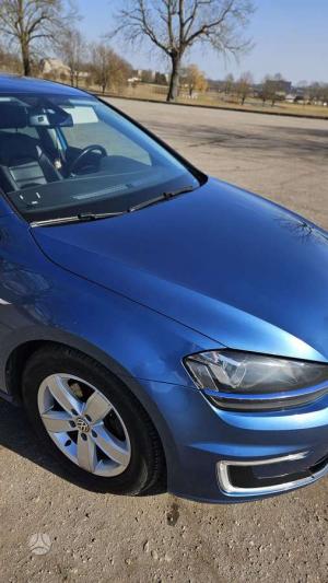 Blue Volkswagen Golf 2015 in Kaunas, with an engine capacity of 0.00 L and mileage of 203 thousand km for 6500 €, photo 5 on AUTOMOTO.COM.LV