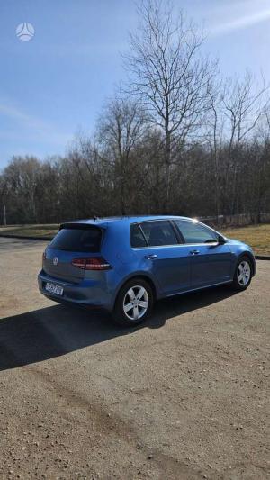 Blue Volkswagen Golf 2015 in Kaunas, with an engine capacity of 0.00 L and mileage of 203 thousand km for 6500 €, photo 8 on AUTOMOTO.COM.LV