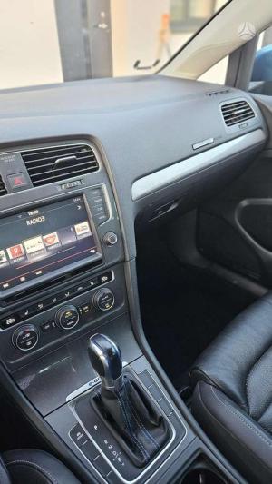Blue Volkswagen Golf 2015 in Kaunas, with an engine capacity of 0.00 L and mileage of 203 thousand km for 6500 €, photo 10 on AUTOMOTO.COM.LV