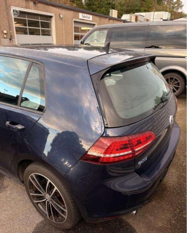 Zils Volkswagen Golf 2015 Viļņa, ar dzinēja tilpumu 1.40 L un nobraukumu 170 tūkst. km par 8750 €, foto 4 vietnē AUTOMOTO.COM.LV