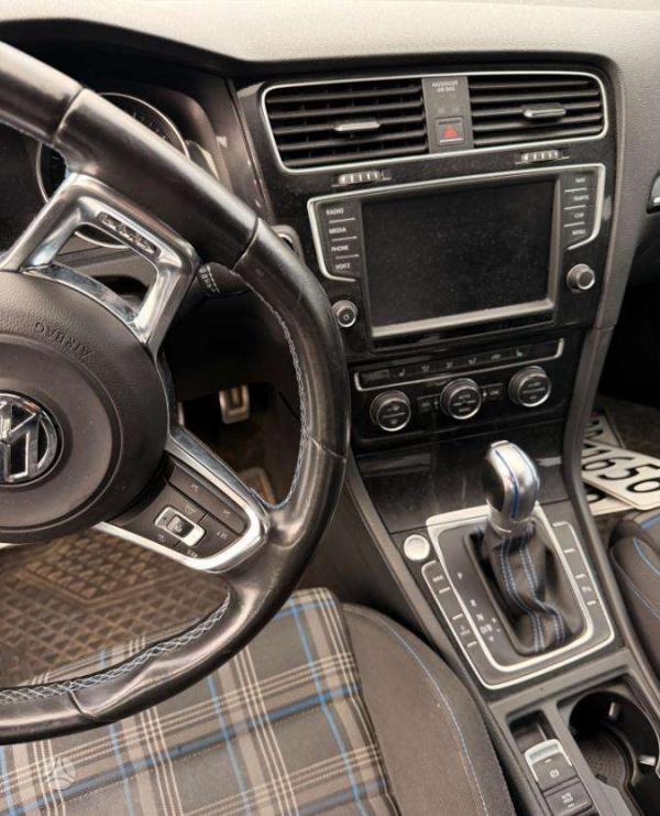 Zils Volkswagen Golf 2015 Viļņa, ar dzinēja tilpumu 1.40 L un nobraukumu 170 tūkst. km par 8750 €, foto 8 vietnē AUTOMOTO.COM.LV
