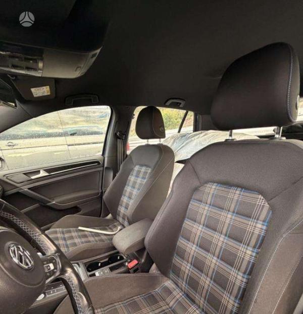 Zils Volkswagen Golf 2015 Viļņa, ar dzinēja tilpumu 1.40 L un nobraukumu 170 tūkst. km par 8750 €, foto 9 vietnē AUTOMOTO.COM.LV
