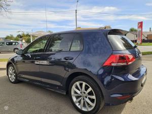 Blue Volkswagen Golf 2015 in Siauliai, with an engine capacity of 1.60 L and mileage of 150 thousand km for 7950 €, photo 9 on AUTOMOTO.COM.LV