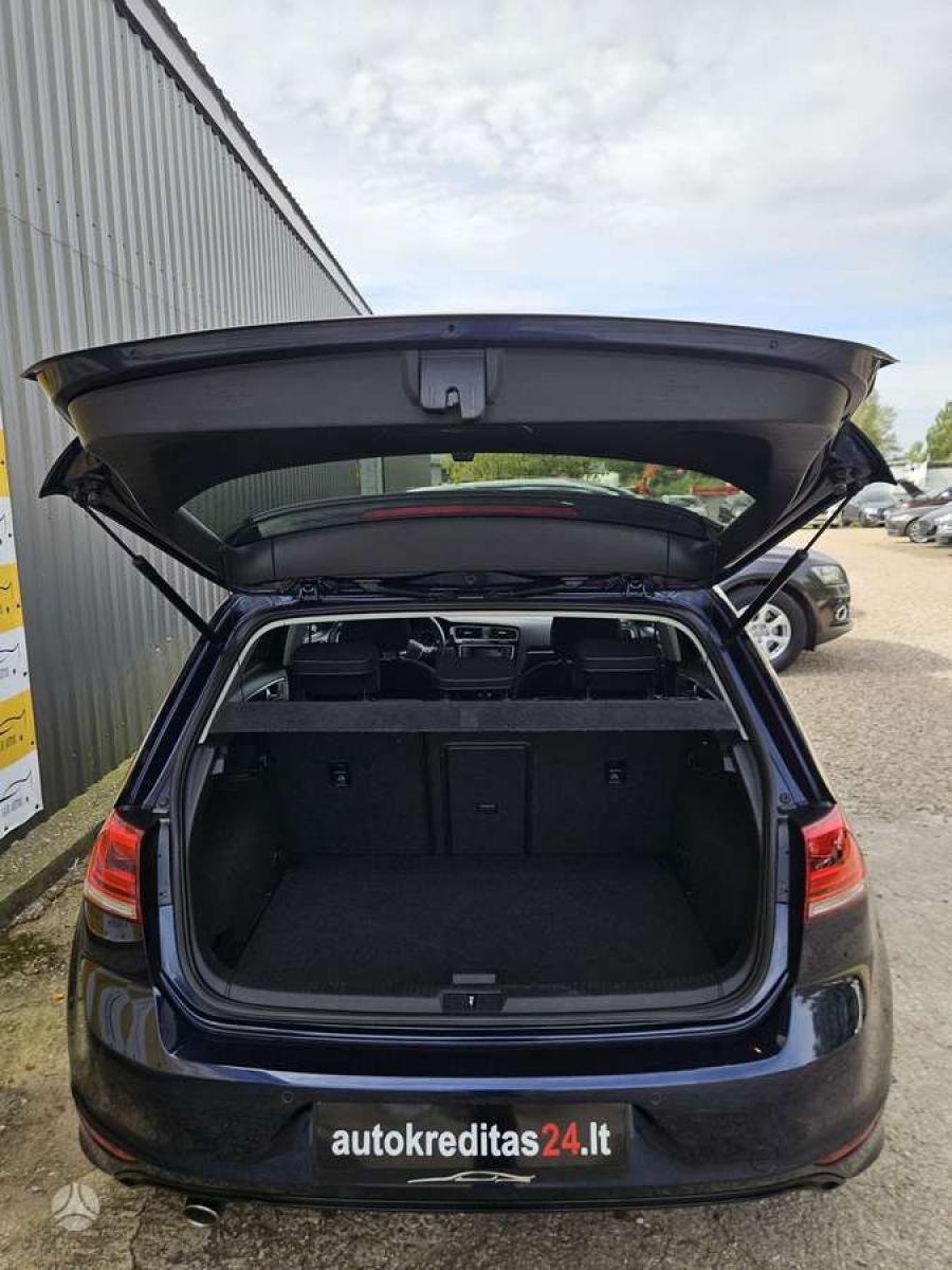 Blue Volkswagen Golf 2015 in Siauliai, with an engine capacity of 1.60 L and mileage of 150 thousand km for 7950 €, photo 12 on AUTOMOTO.COM.LV