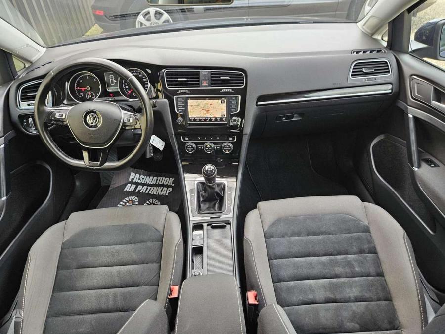 Blue Volkswagen Golf 2015 in Siauliai, with an engine capacity of 1.60 L and mileage of 150 thousand km for 7950 €, photo 13 on AUTOMOTO.COM.LV