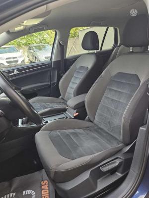 Blue Volkswagen Golf 2015 in Siauliai, with an engine capacity of 1.60 L and mileage of 150 thousand km for 7950 €, photo 15 on AUTOMOTO.COM.LV