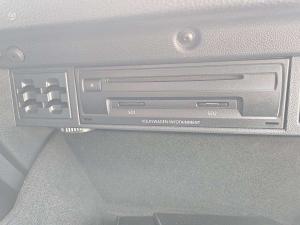 Blue Volkswagen Golf 2015 in Siauliai, with an engine capacity of 1.60 L and mileage of 150 thousand km for 7950 €, photo 23 on AUTOMOTO.COM.LV
