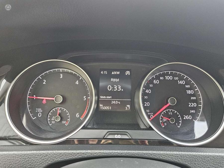 Blue Volkswagen Golf 2015 in Siauliai, with an engine capacity of 1.60 L and mileage of 150 thousand km for 7950 €, photo 25 on AUTOMOTO.COM.LV